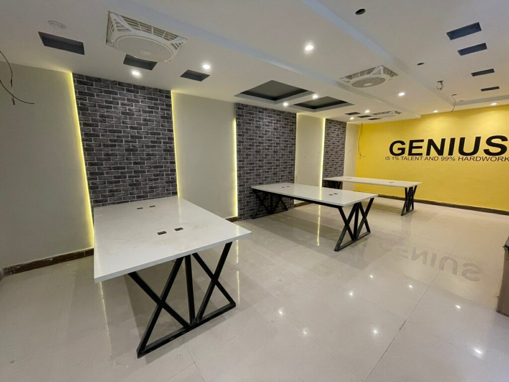 Work Station for 4 person sitting - Zebra.pk